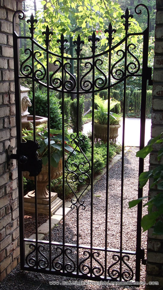 Raleigh Wrought Iron And Fence Co Custom Wrought Iron Gates In Raleigh